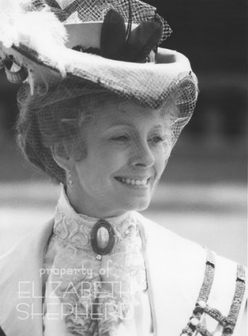 The Flashback Interview: Elizabeth Shepherd | PopGeeks.com Forum ...