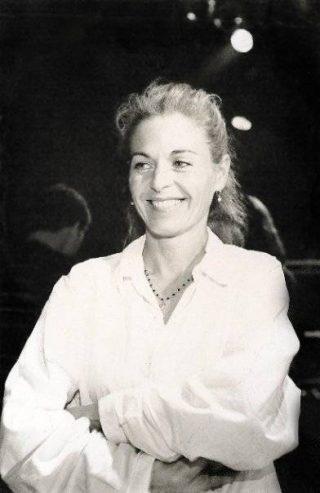 The Flashback Interview: Valli O'Reilly | PopGeeks.com Forum | Indie ...
